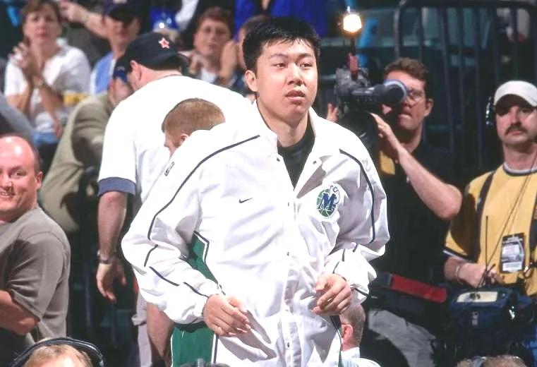 Gong Xiaobin, China's best basketball player, crushes all of Asia - iNEWS