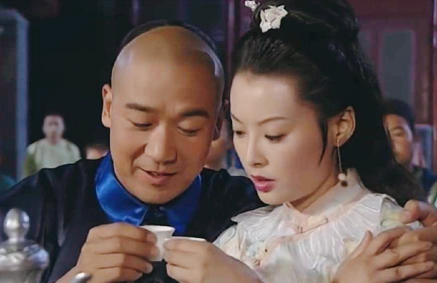 "Rock Girl" Yuan Li's "Maverick" life and her absurd love history - iNEWS