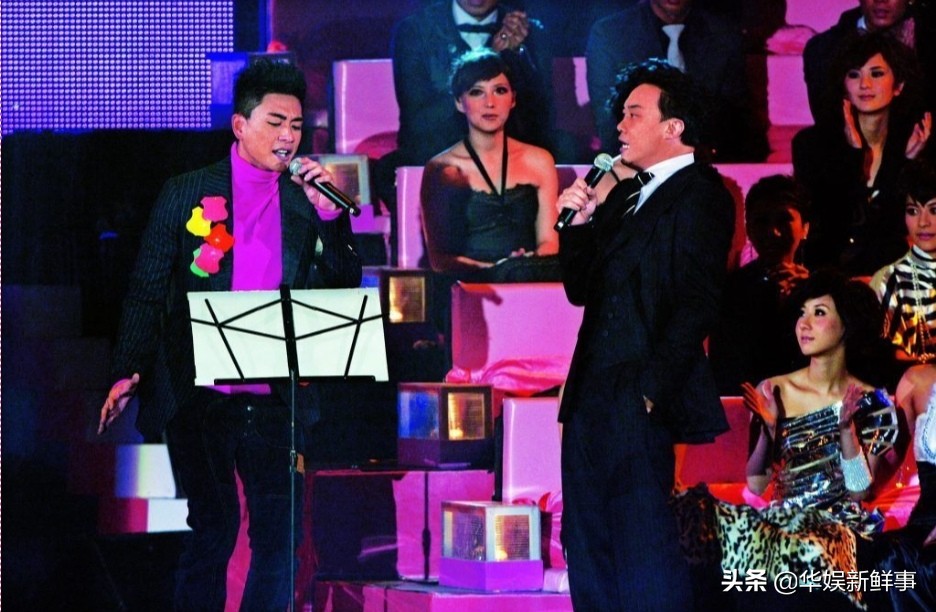 TVB's famous scene of "Golden Song": Huang Zongze staged a car accident scene, Lin Feng won the ...