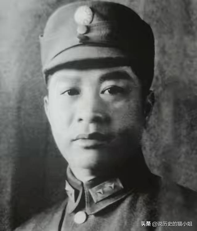 During his southern tour in 1992, Deng Gong met a chairman and ...