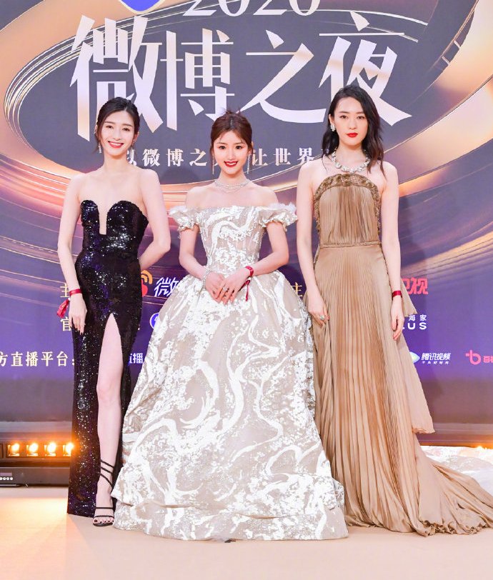 Weibo Night Actress Red Carpet Show: Tong Liya is elegant, Reba's ...