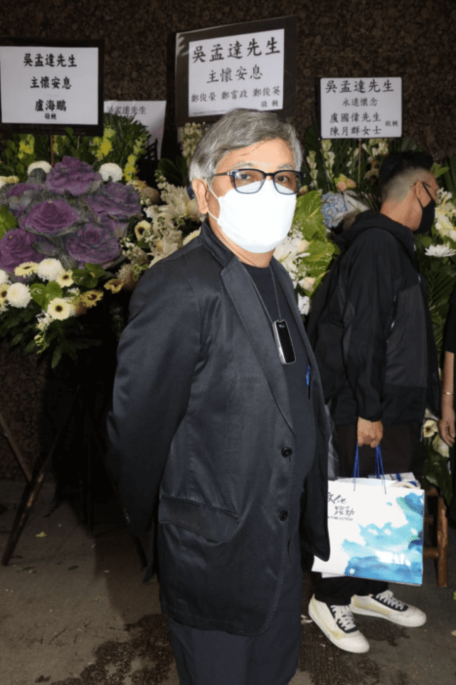 Wu Mengda's children's life, 42-year-old twin daughter's first ...