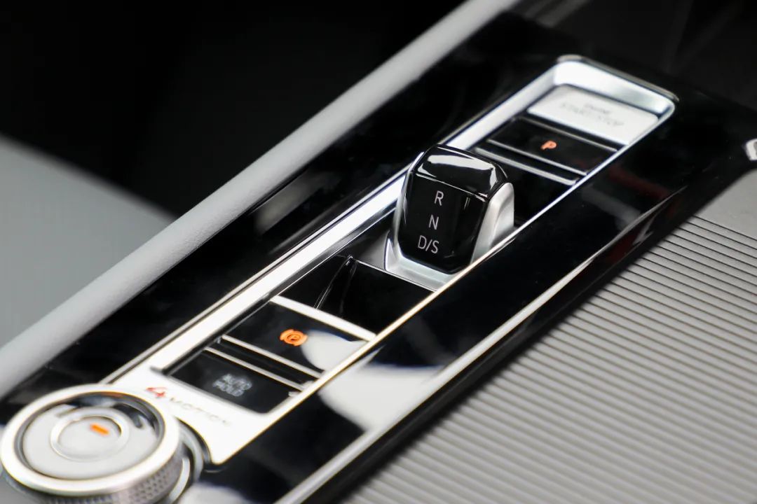 What does the MQB EVO platform bring to the New Touron family? - iNEWS