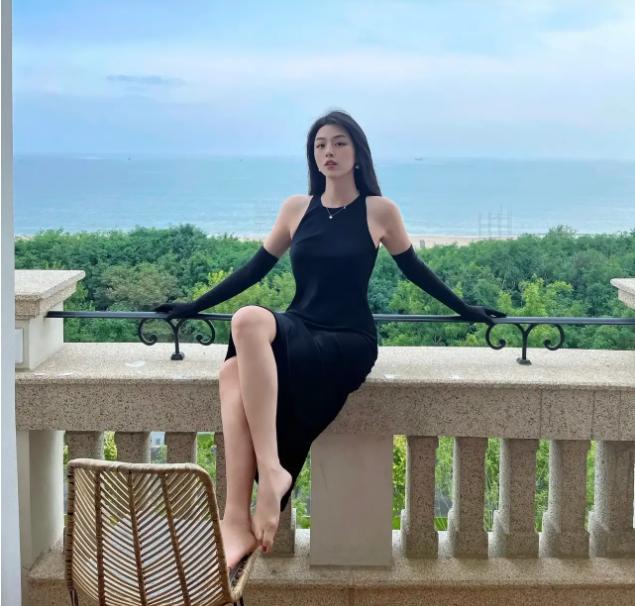 Miss World champion Yu Weiwei has a good temperament, and the supermodel has an admirable body ...