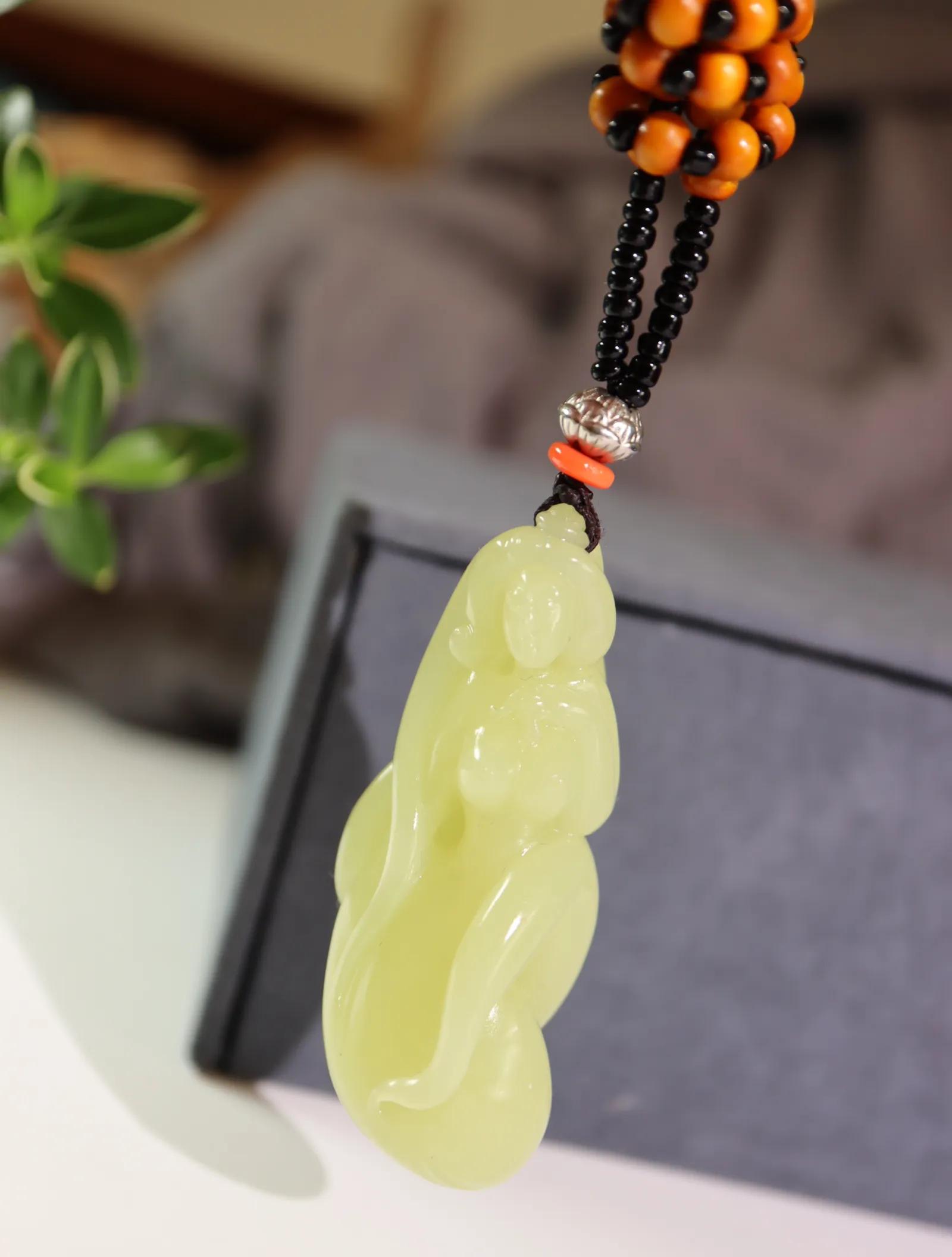 Colorful Hetian Jade - iNEWS