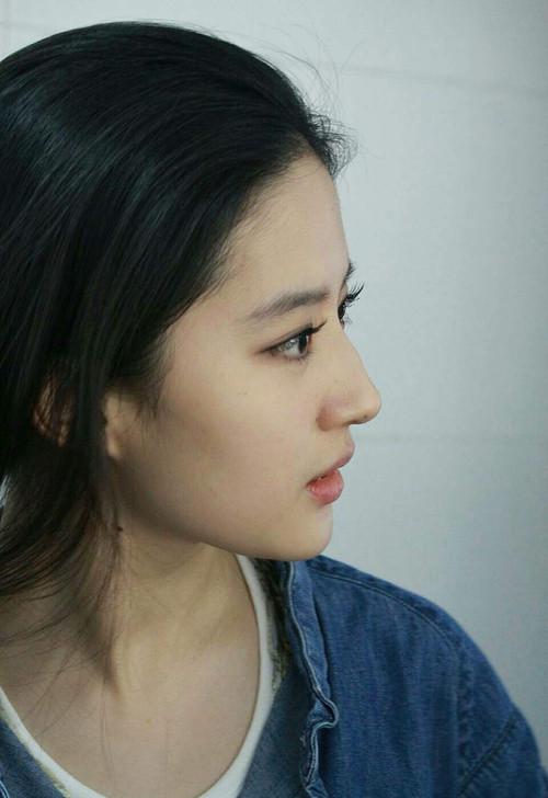 6 actresses with very beautiful moles, not only do not affect their ...