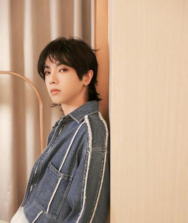 Hua Chenyu got a facelift?What is the relationship between the ...