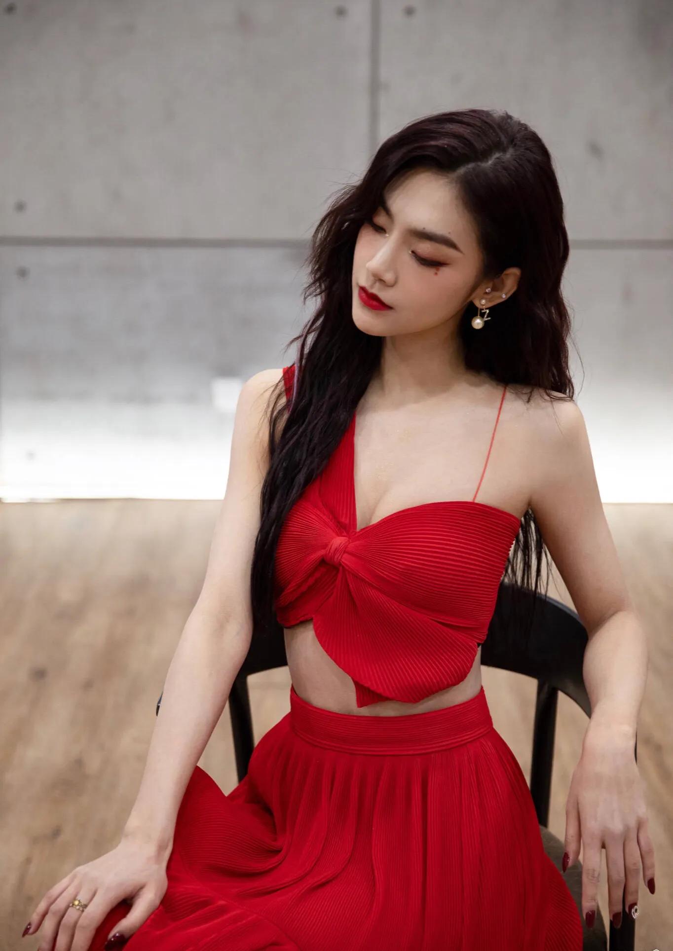 Zeng Keni Hot Photo Album - iNEWS