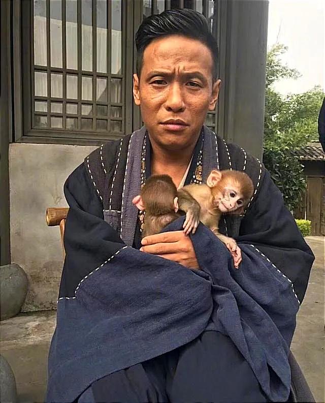 How did Song Xiaobao, a kid picking up tatters in the street, become a ...