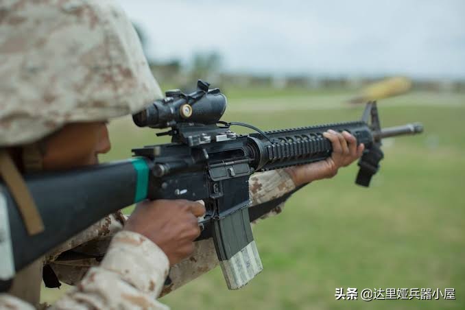 The former "totem" of the US Marine Corps; the past and present of the ...