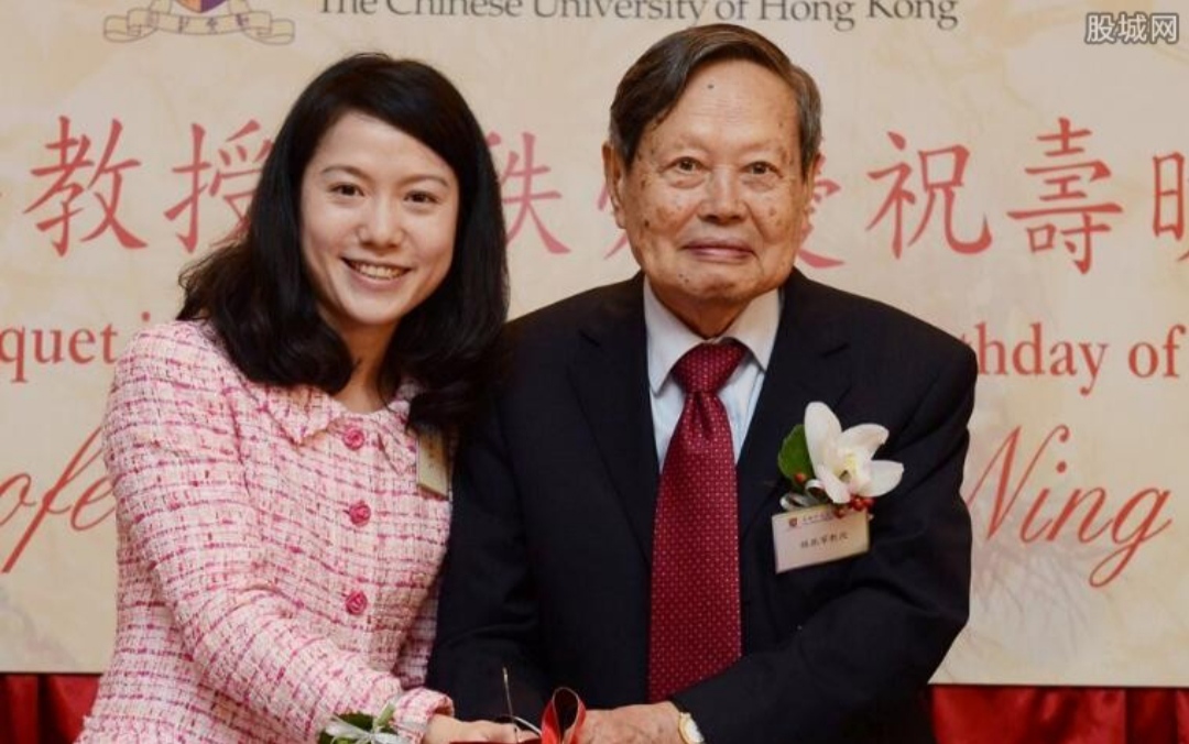 Mr. Yang Zhenning celebrates his 100th birthday - iNEWS