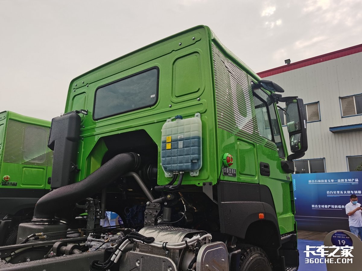SINOTRUK HOWO V7-X engineering vehicle king returns, where does this ...