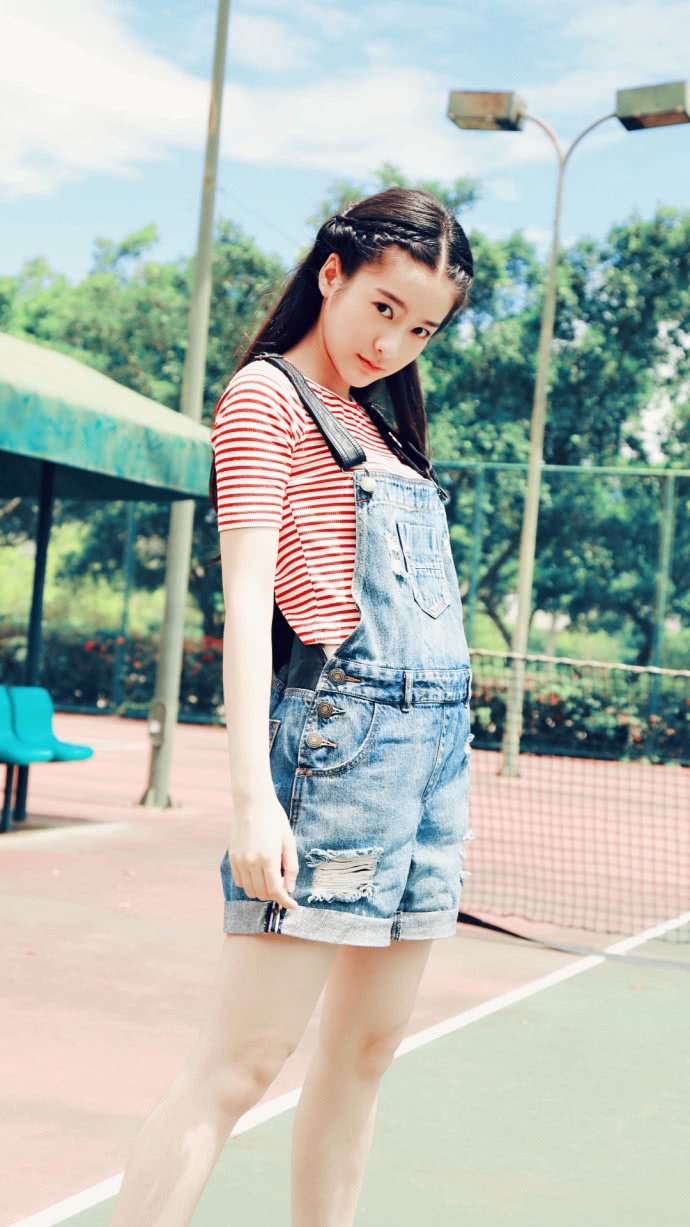 Zhang Xueying dared to wear such a Taobao model out of the street ...