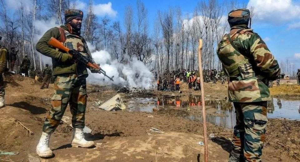 The Indian army fell into an ambush, and the 12-man team was wiped out ...