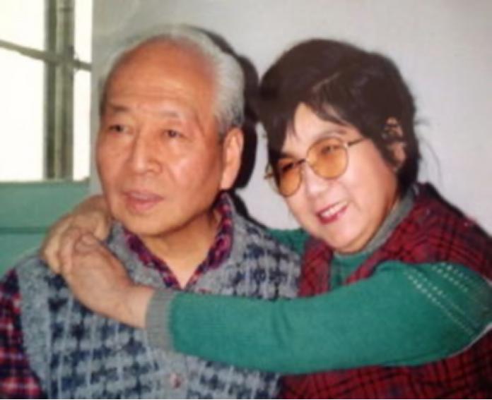 Xin Fengxia: She was severely autistic after her disability, she went ...