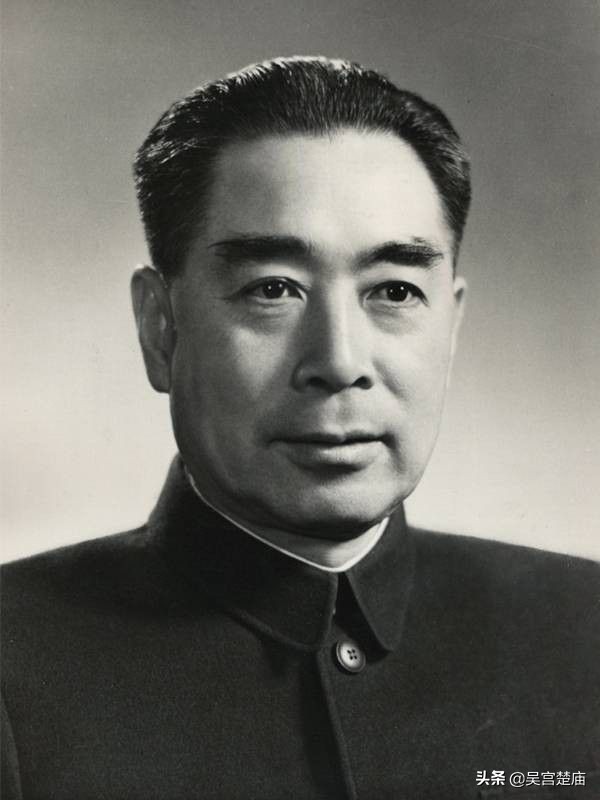 Why would Liang Shuming confront Mao Zedong in public at the venue? - iNEWS