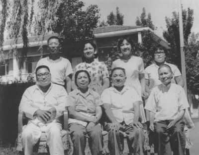 Deng Pufang, the eldest son of Deng Xiaoping, jumped off a building ...