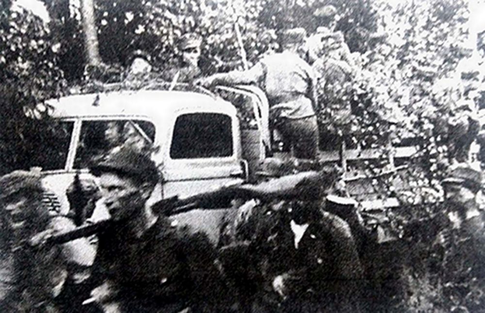 Ford, a German military truck of World War II - iNEWS