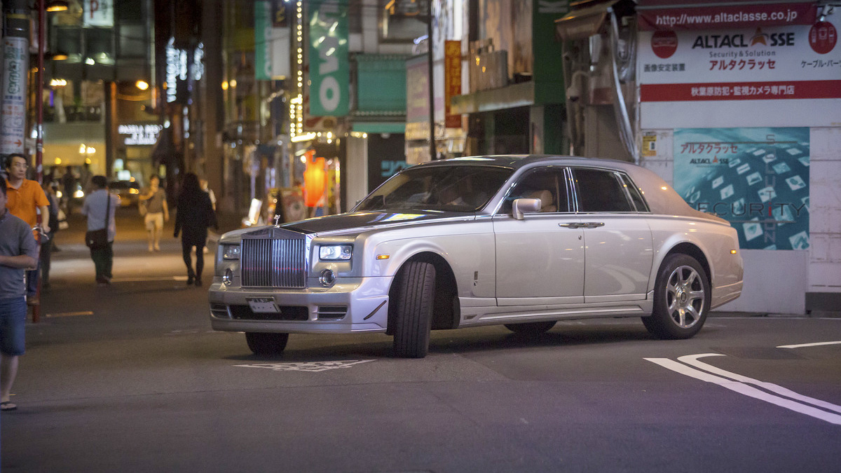 Hellcat V8 is installed in Prius!The 11 craziest engine transplants - iNEWS