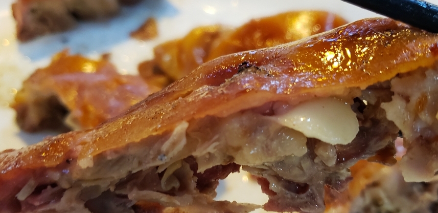 Instant roasted crispy suckling pig - iNEWS