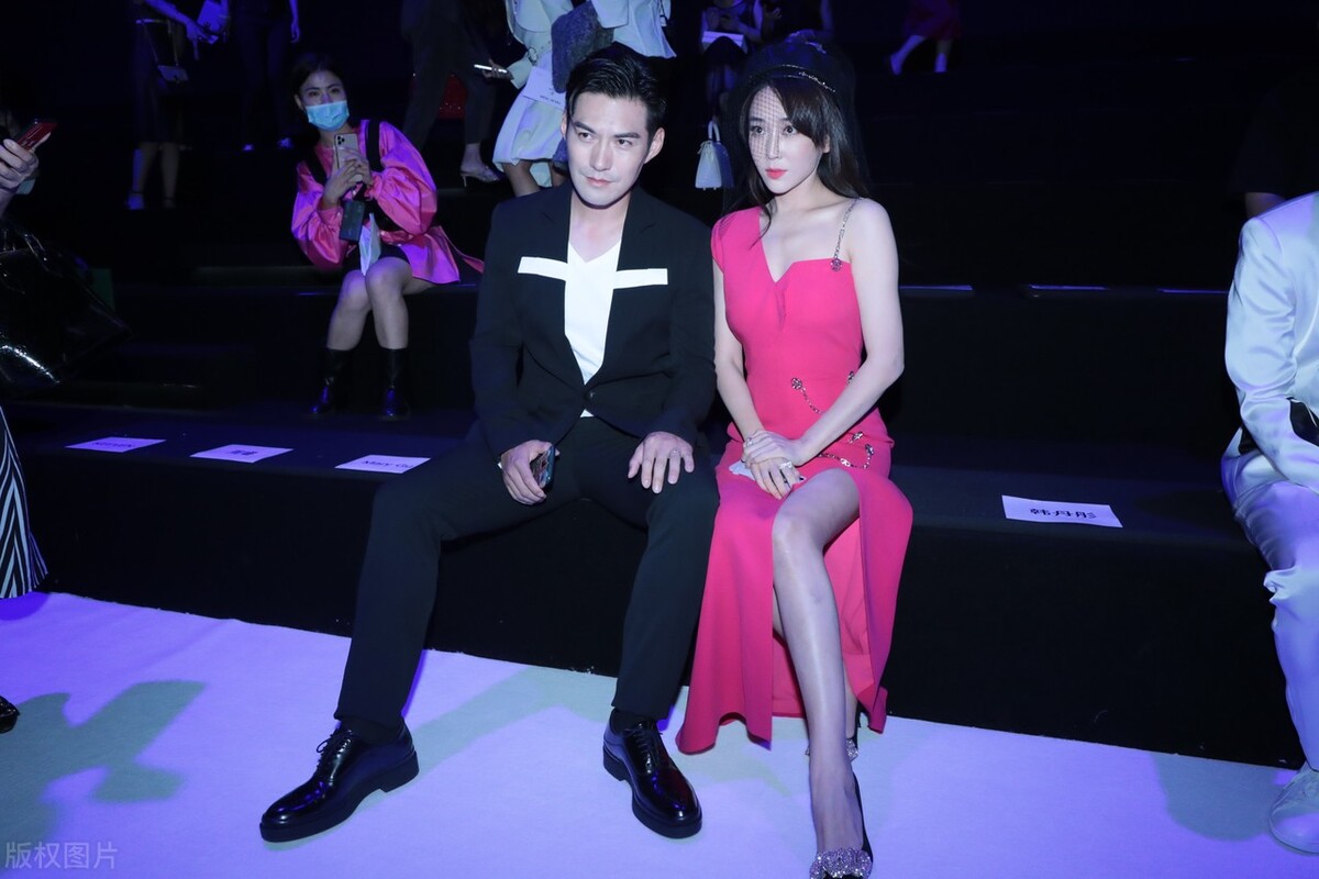 Yan Kuan and Du Ruoxi are so affectionate, the wife wears a one ...