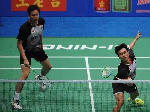 Explain the rotation of badminton doubles in detail. How do they ...