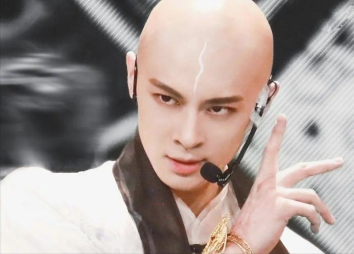 It turns out that Liang Sen really had to shave his head because of his ...