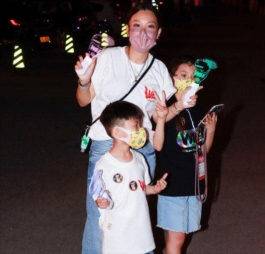 Ronald Cheng's concert is half of the Hong Kong entertainment venue ...