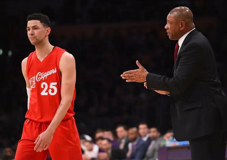 Arranging work for your son?The 76ers are interested in former Rockets ...