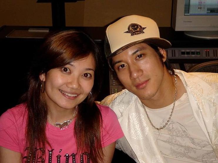 45-year-old Wang Leehom attended a friend's wedding. His face and beard ...