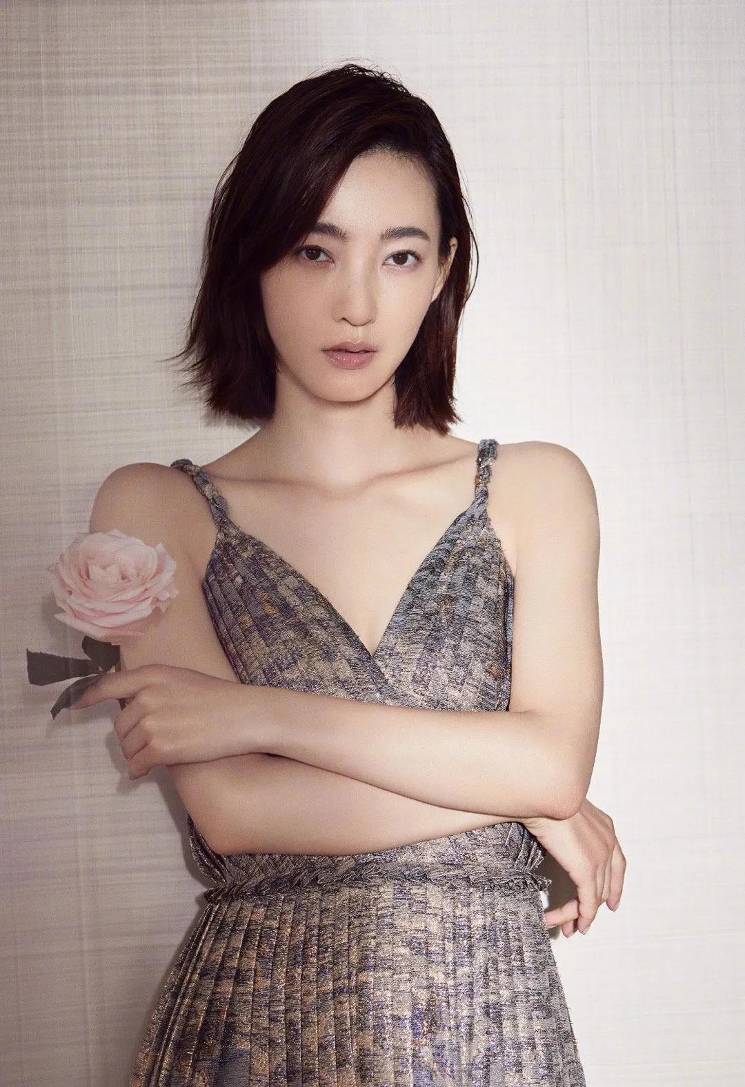 Su Yan goddess Wang Likun photo wallpaper enjoy - iNEWS