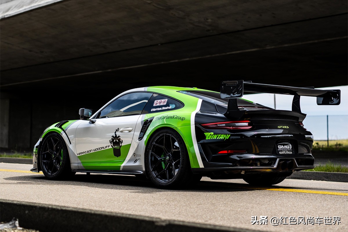 The visual performance is fully upgraded. Porsche 911 GT3 RS gets a ...