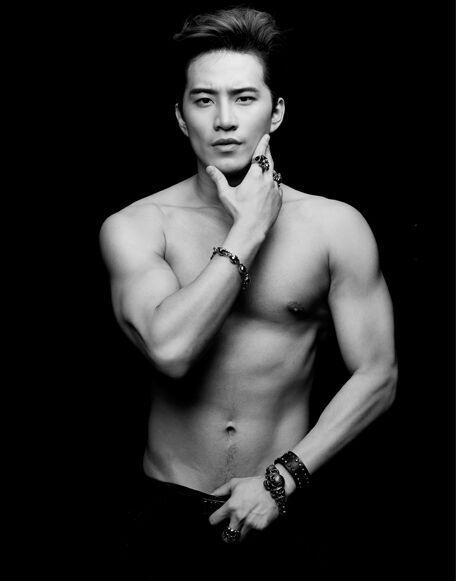 Handsome Chinese-Thai mixed-race guy - iNEWS