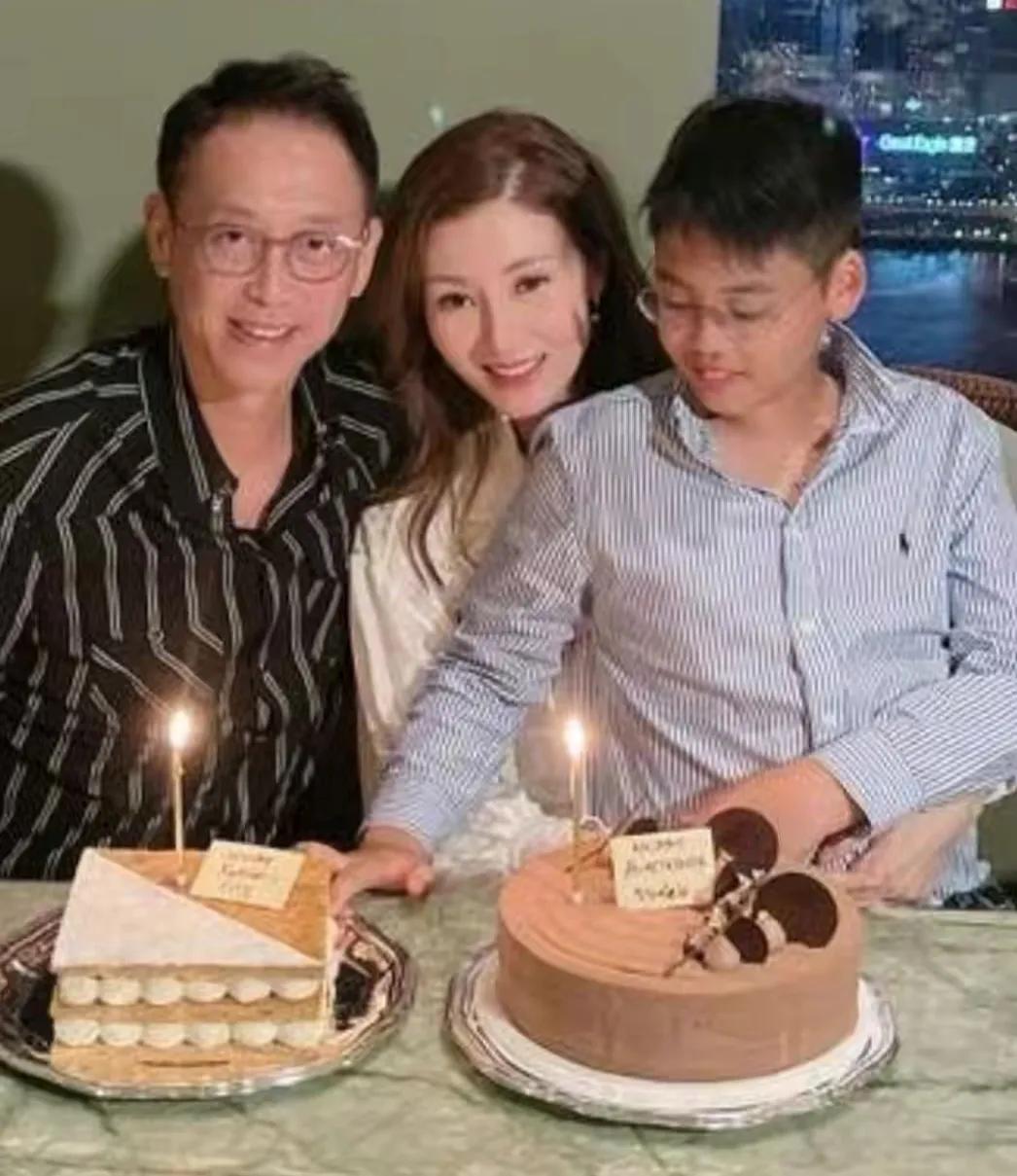 Li Jiaxin family portrait exposed - iNEWS
