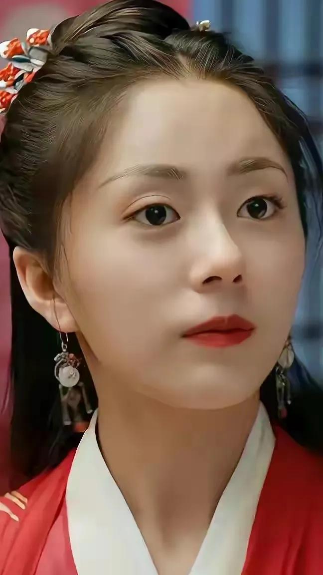 Shanghai actress-Tang Min - iNEWS