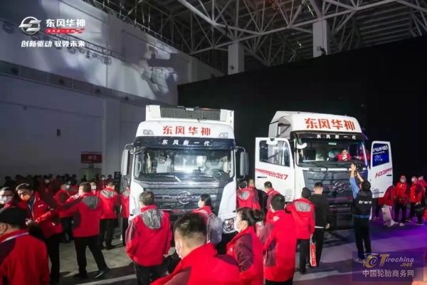 Sailun liquid gold truck tires supporting Dongfeng Huashen - iNEWS