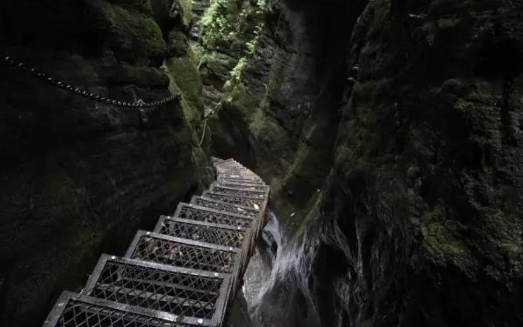 The unpopular "Canyon Secret Realm" in Hunan, known as "the first ...