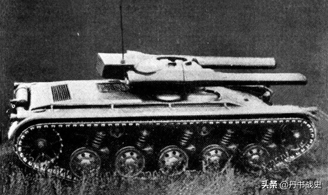 The self-propelled recoilless artillery/rocket launcher of the French ...