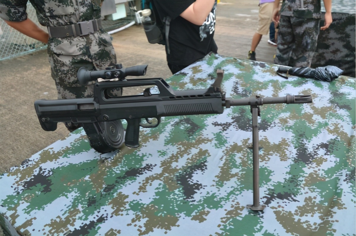 Equip elite troops! The QBU-191 machine gun of the People's Liberation Army can use drums and ...