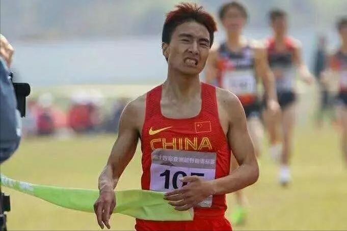 Peng Jianhua: From a left-behind child to a long-distance running ...