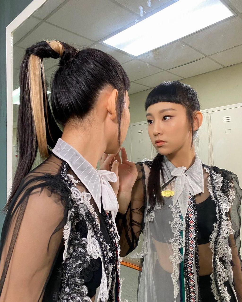 Yan Mingxi was originally surnamed Wang, but his parents lived in the ...