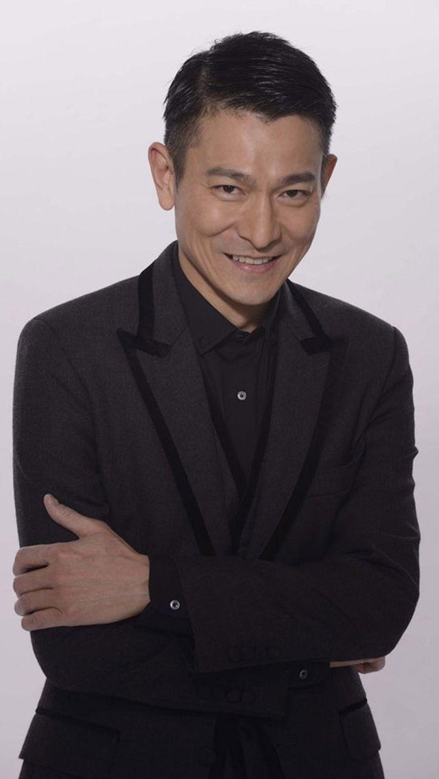 Stars celebrated the birthday of national idol Andy Lau: Chen Yanxi was ...