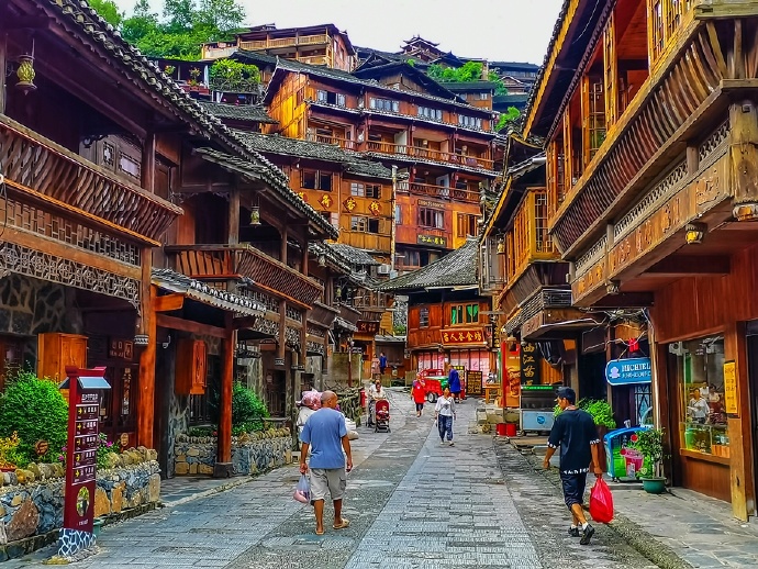 Visit the largest Miao village in the world, experience the customs of ...