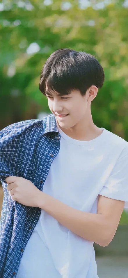 Qian Xi's girlfriend?Yang Mi development?Song Weilong is in love?Gong ...