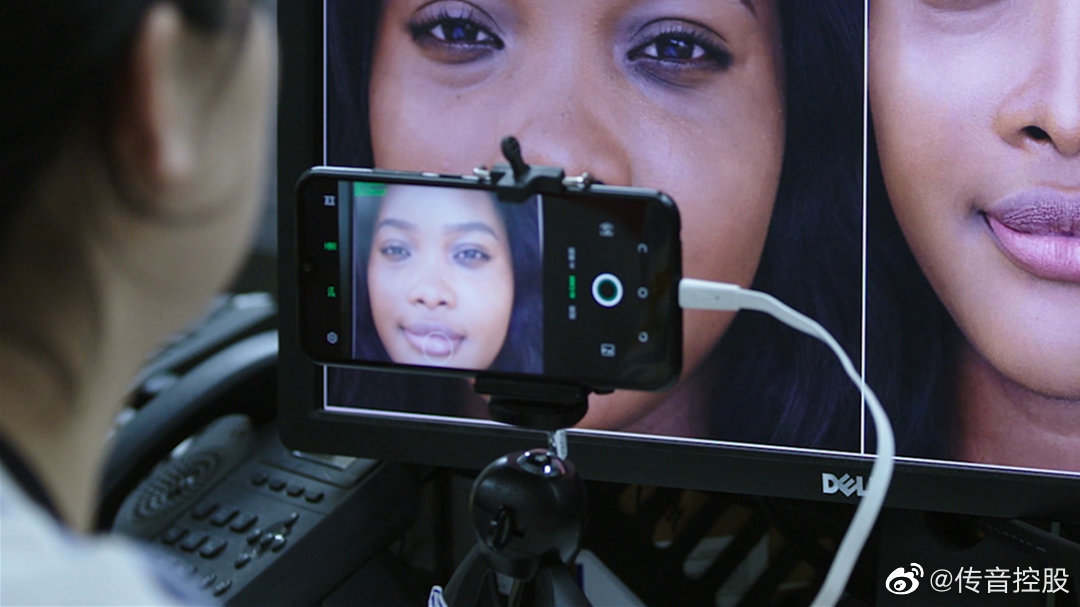 Worth 13 billion yuan, Africans are using his mobile phone, what is Zhu ...