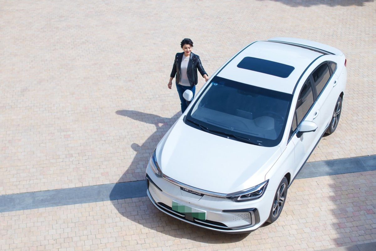 Gymnastics champion Mo Huilan uses Beijing EU5 to interpret the "Mohs ...