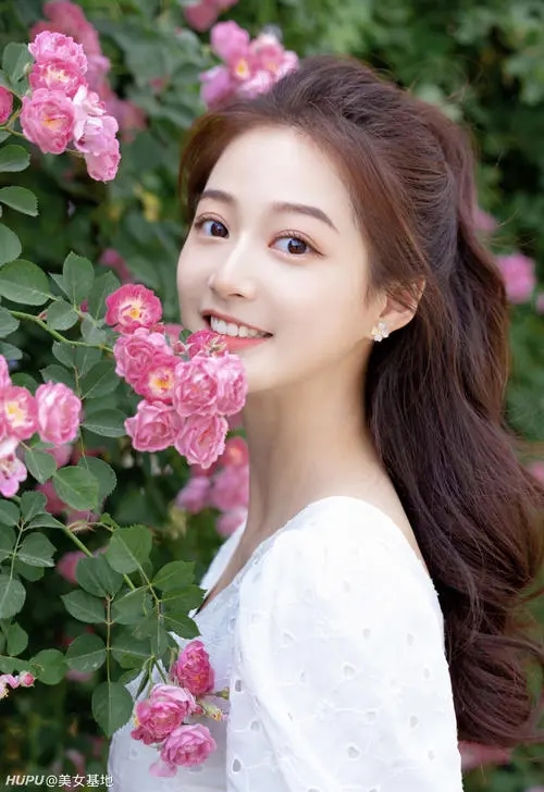 "The Most Beautiful Recitation" Feng Lin, who was about to graduate ...