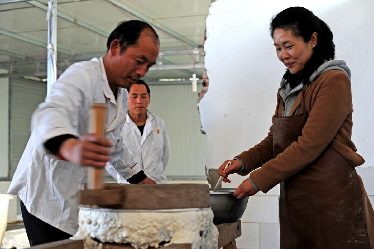 The invention of tofu improved the diet of the Chinese people, and its ...