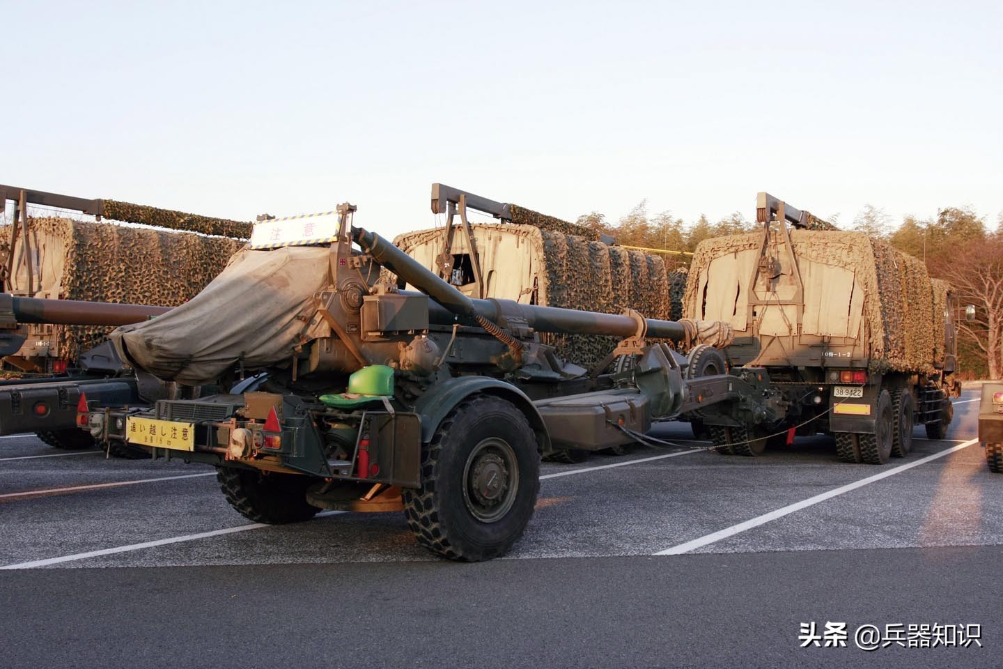 Classic weapon collection-FH70 howitzer & HOT anti-tank missile - iNEWS