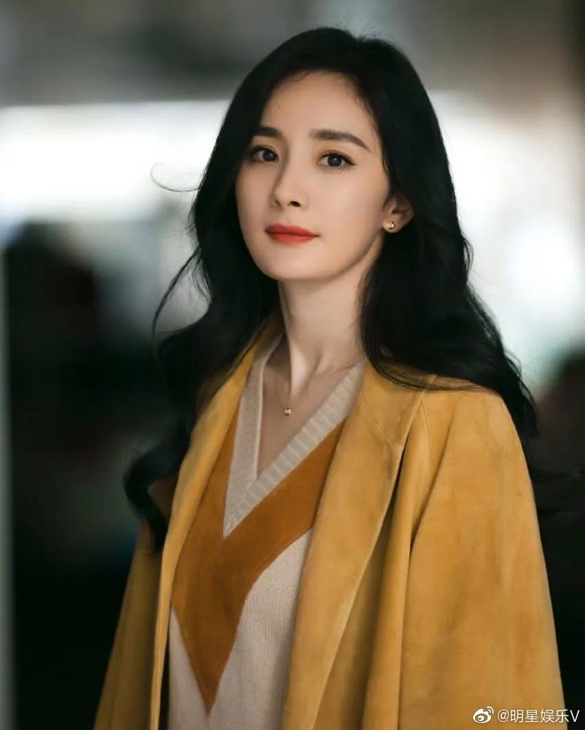 Yang Mi has been very hot since his debut, so why has he been so hot? - iNEWS